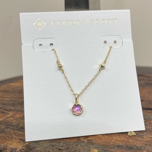 Kendra Scott | Jewelry | Nwt Nola Gold Pendant Necklace In Lilac ...